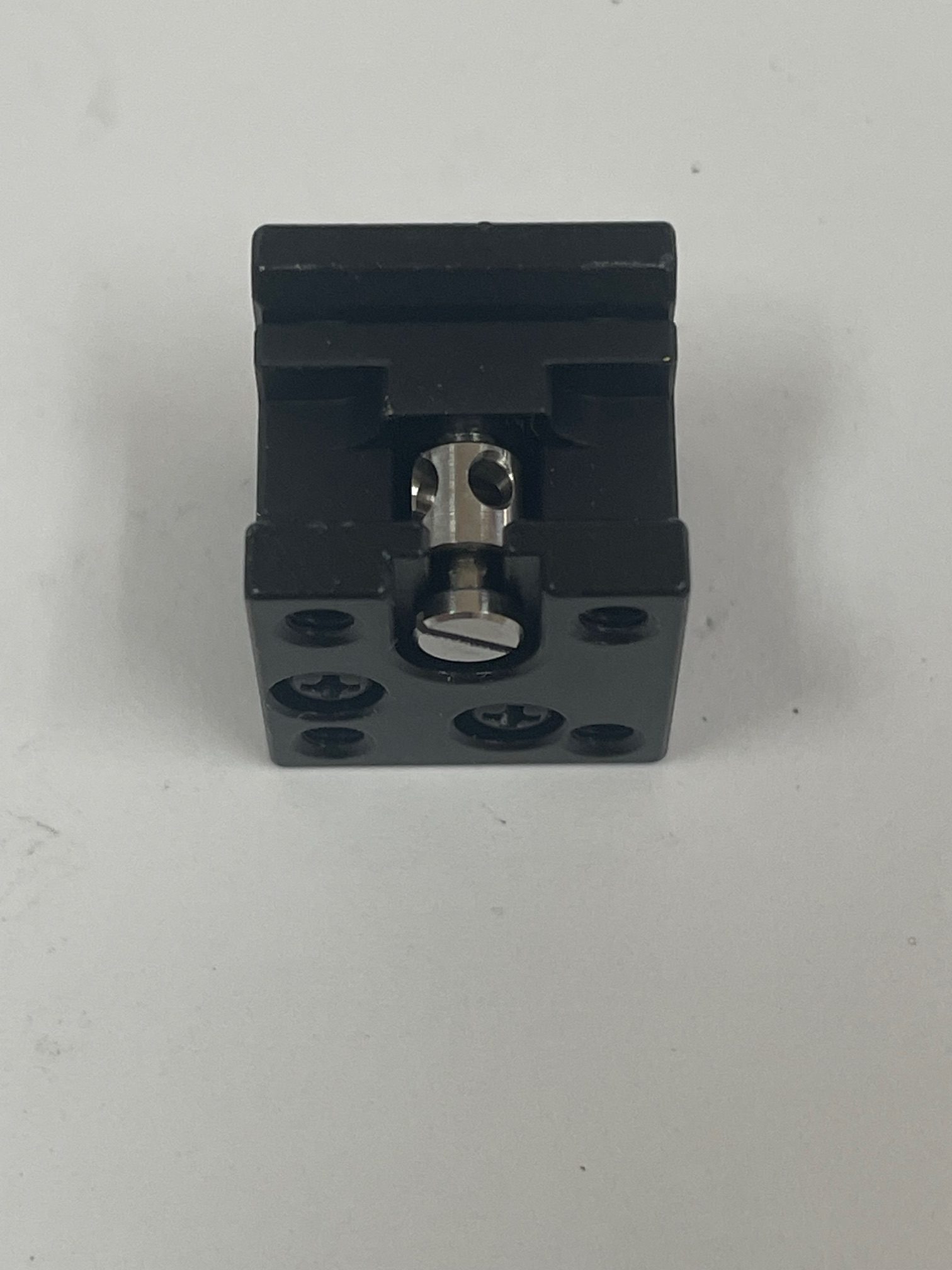 OptoSigma Vertical Stage - Manual Optical Stages, Optical Equipment ...