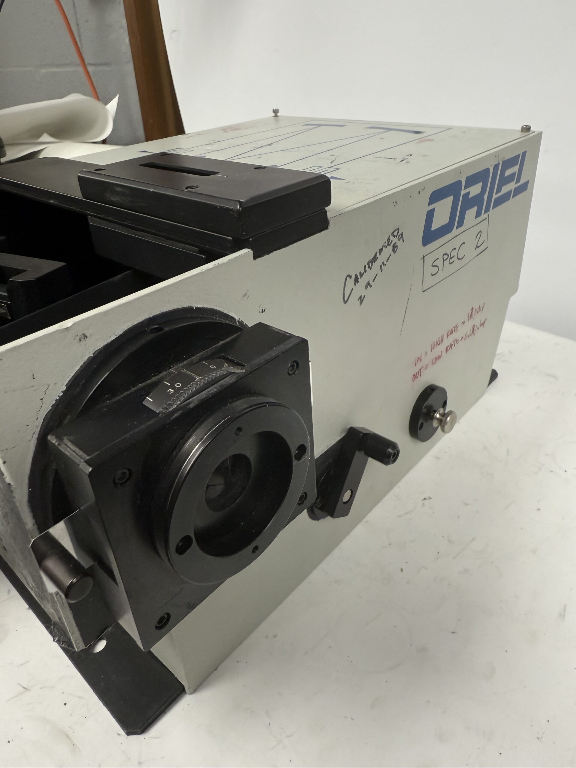Oriel 77200 Motorized Optical Filter Wheel - 6-Position Changer