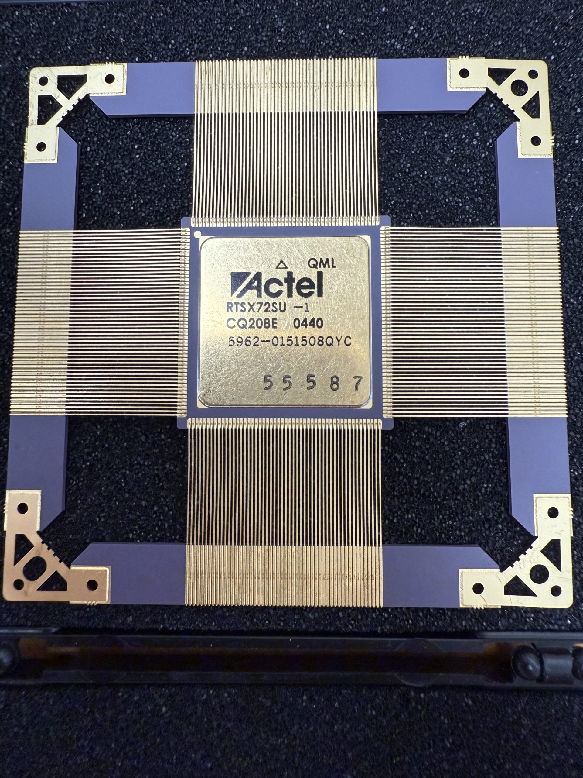 Microsemi 5962-0151508QYC MIL-STD Integrated Circuit