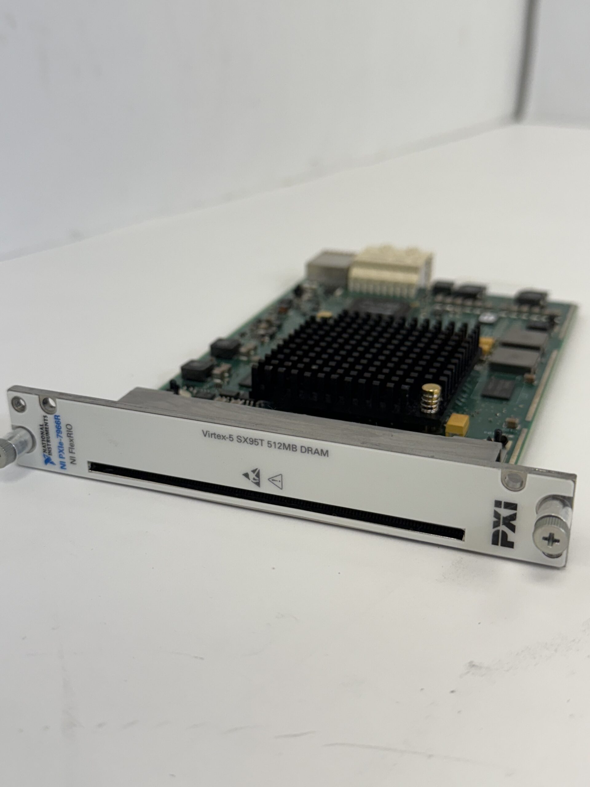 National Instruments PXIe-7966R FlexRIO FPGA Virtex-5 SX95T