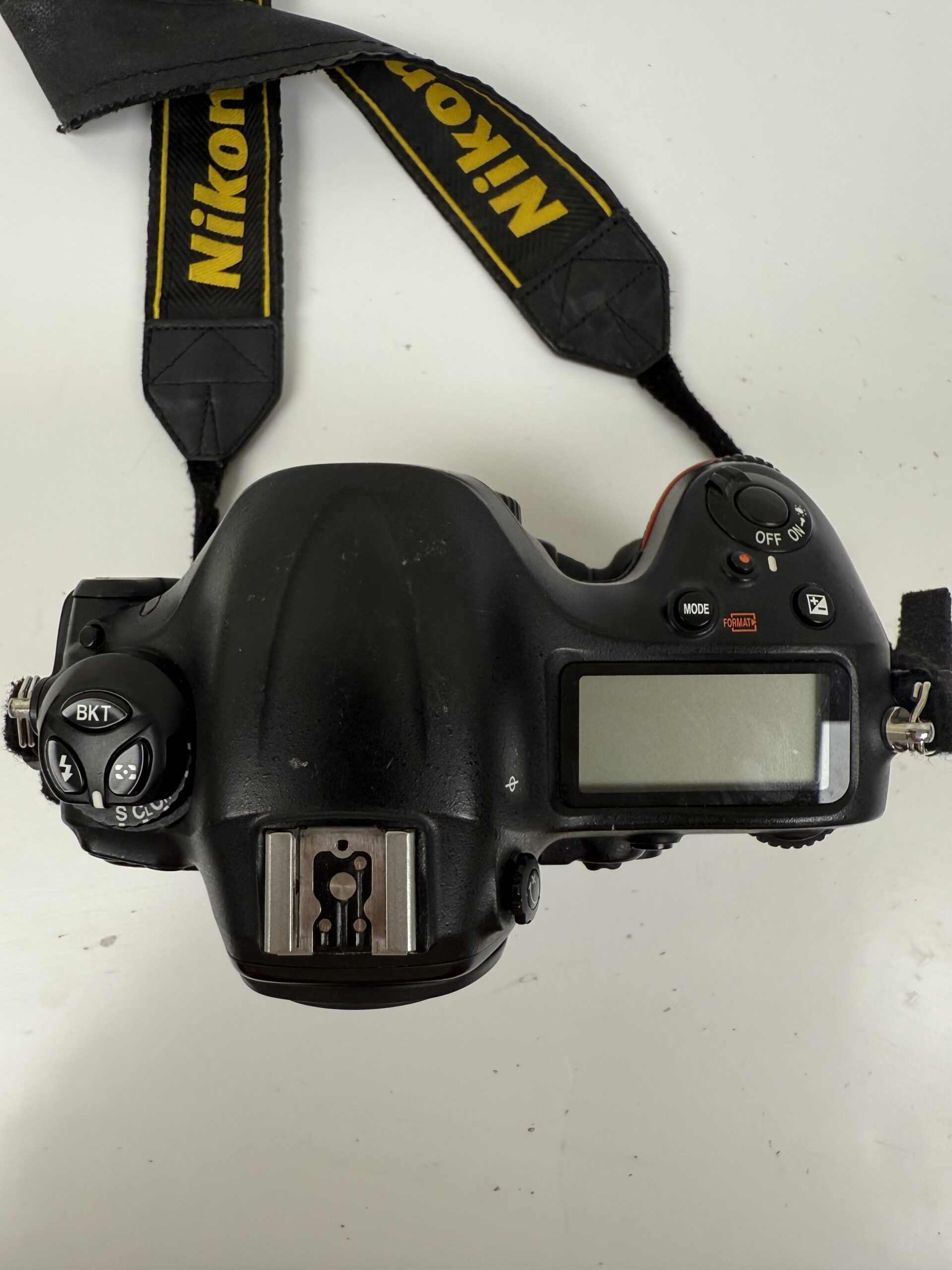 Nikon D4 DSLR - AS IS