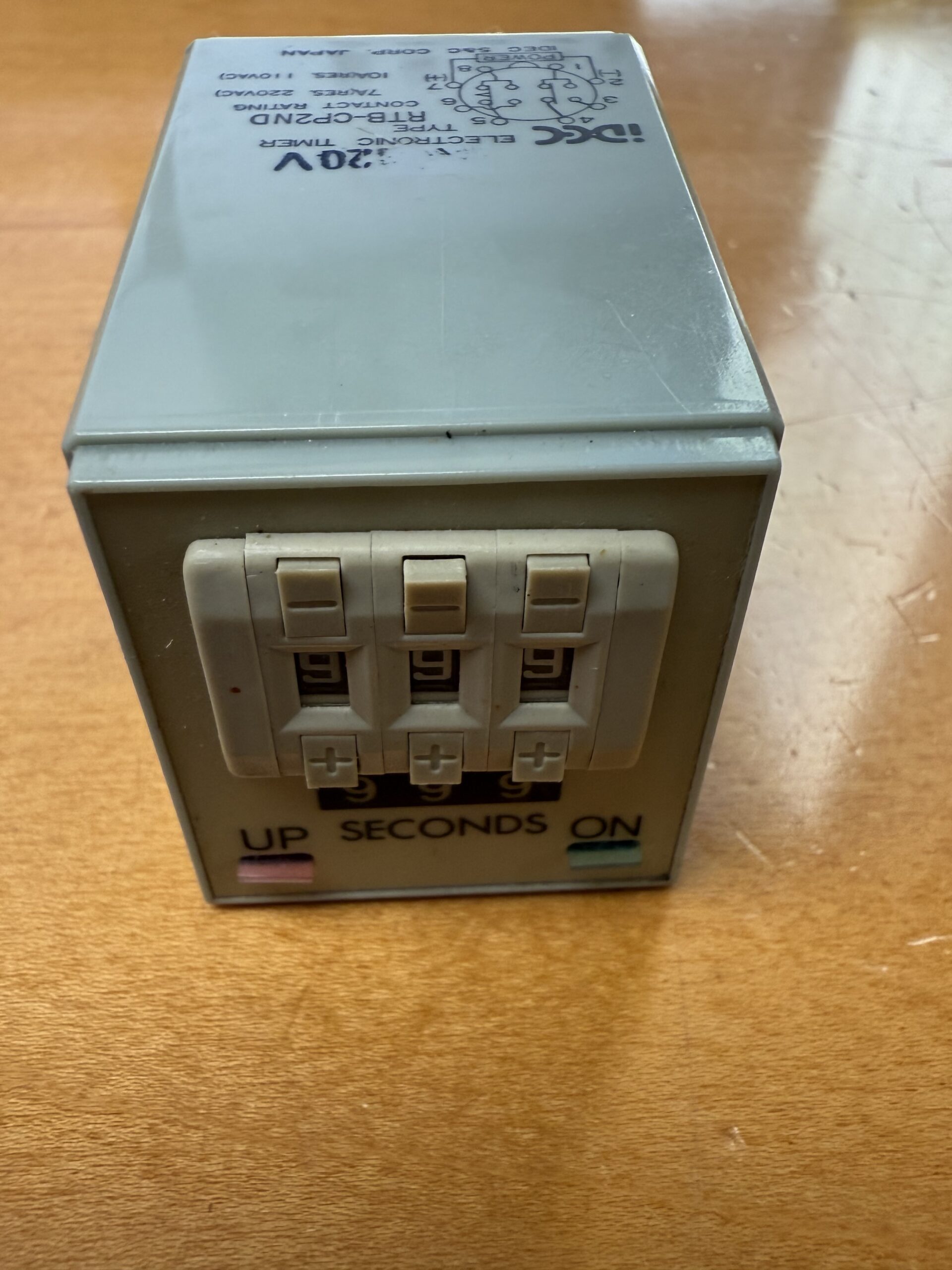 IDEC RTB-CP2BD Relay Base - Used