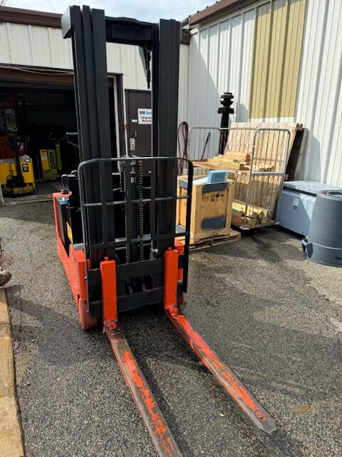 Toyota Electric Forklift Truck 6BWC20 41.0 hours - Industrial Equipment ...