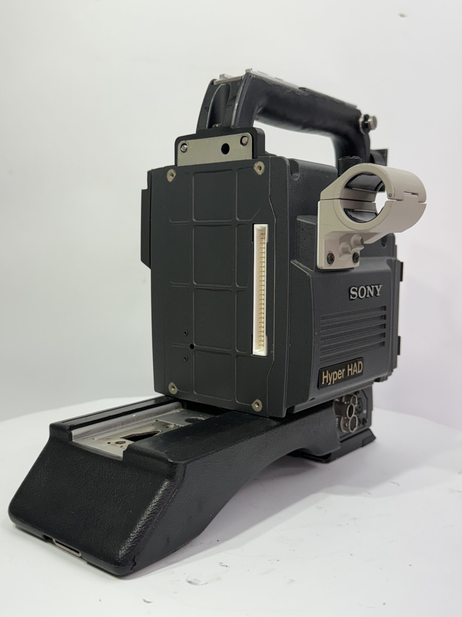 Sony DXC-327A 3-CCD HyperHAD Camera - AS IS