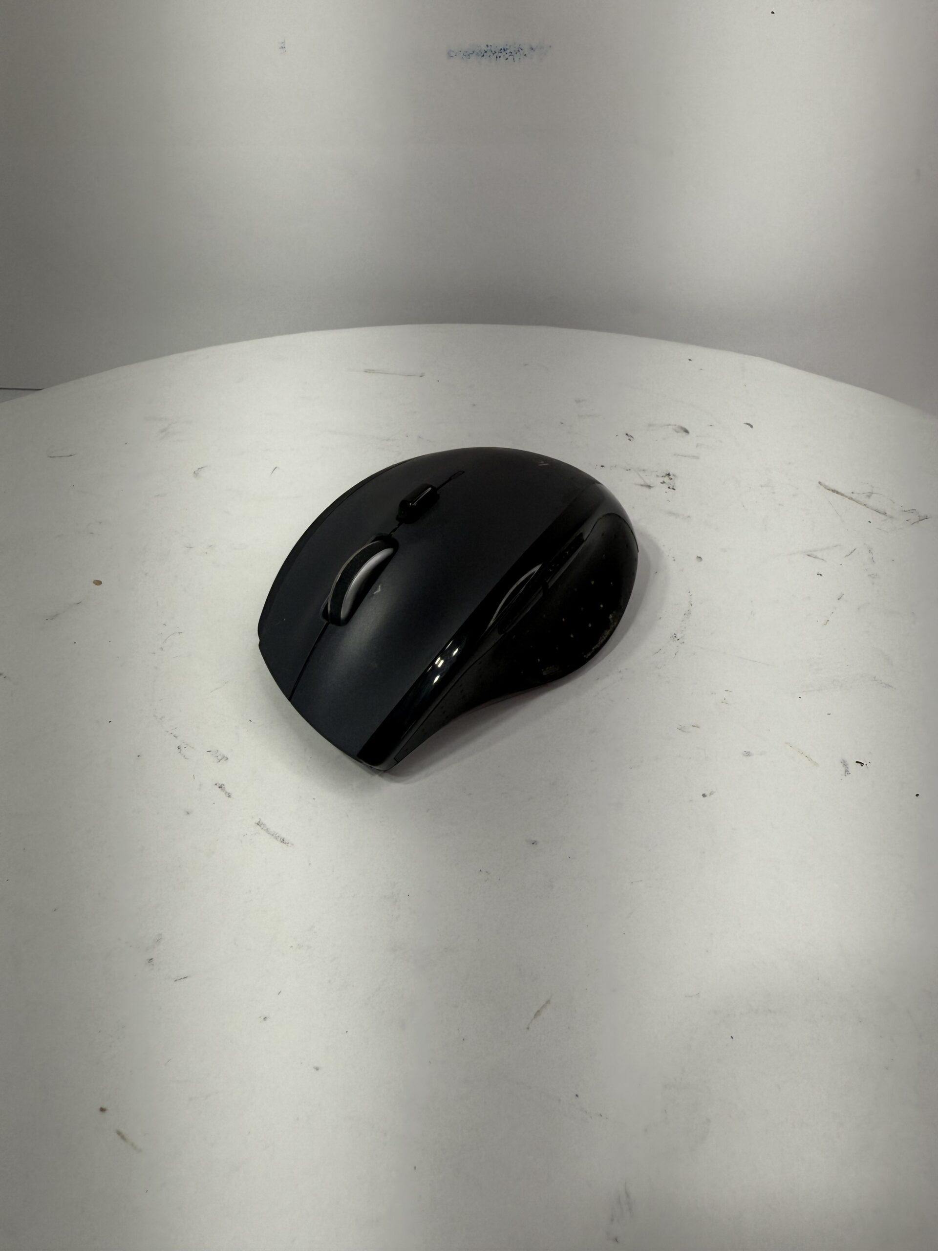Logitech M705 Marathon Mouse - Wireless, 5 Buttons (Used)